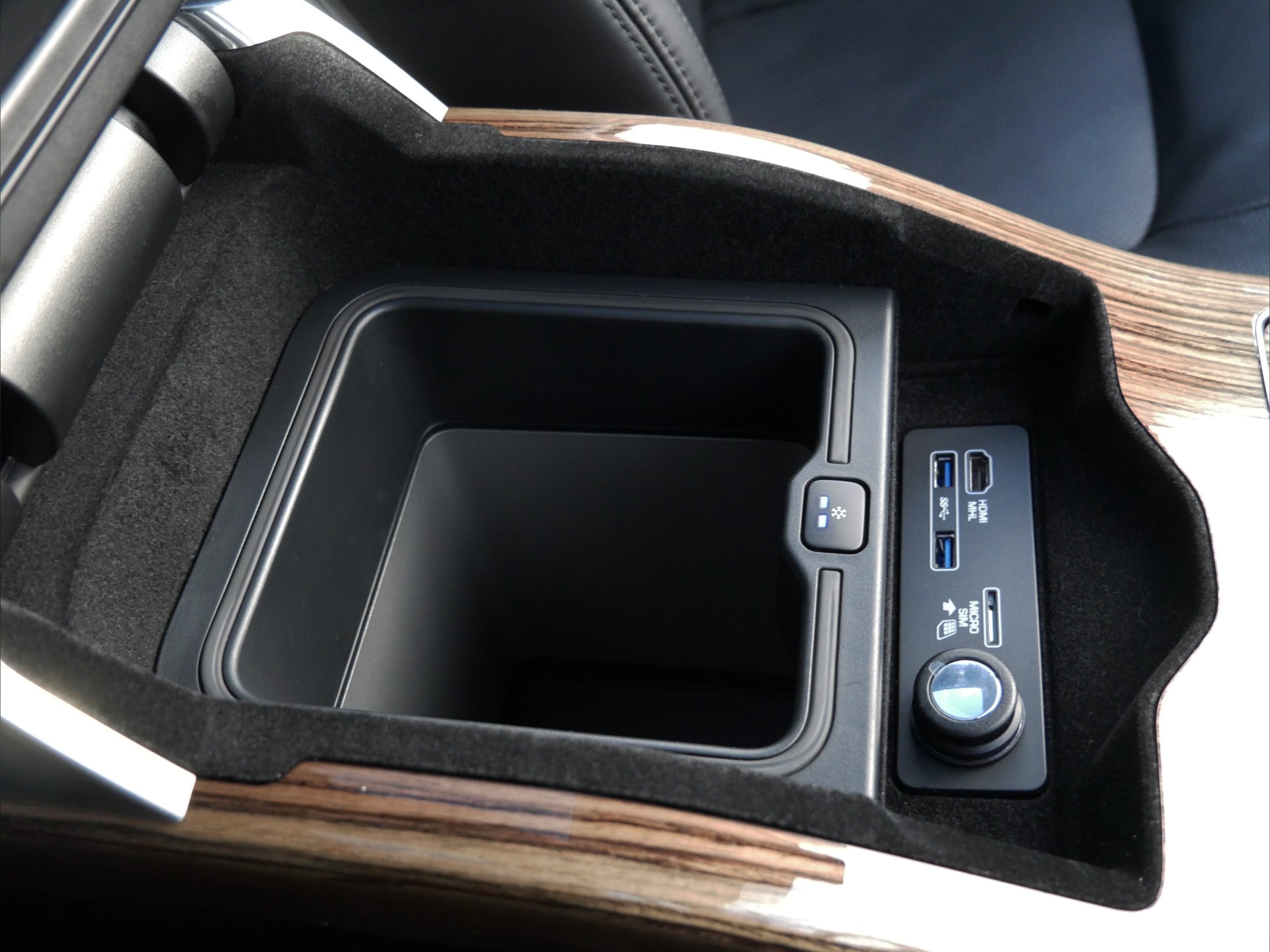 Sold 2018 Land Rover Range Rover 3.0 TD V6 Vogue SUV 5dr Diesel Auto ...